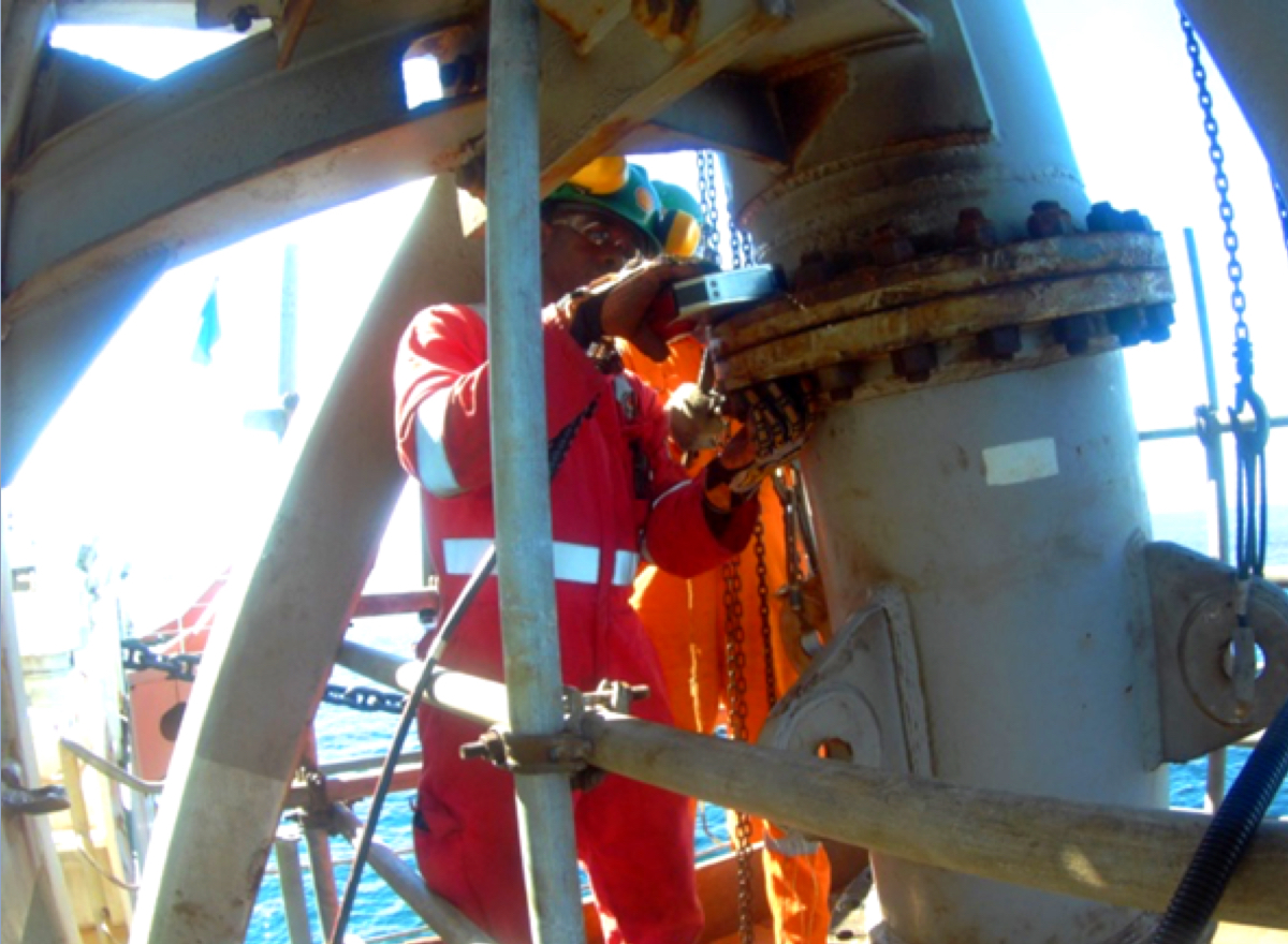 Sea Eagle FPSO Symp Repair and Tandem Floating Hose String ...