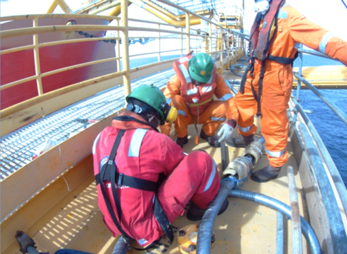 Sea Eagle FPSO Symp Repair and Tandem Floating Hose String ...
